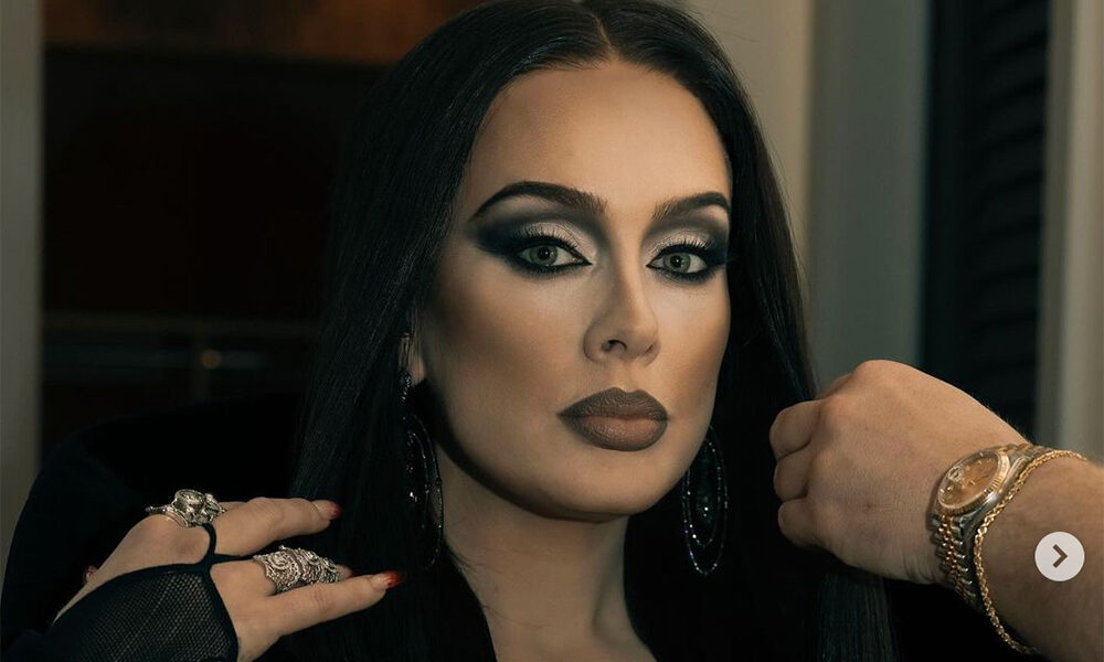 Judge the Jewels: Adele’s Halloween Costume Involved Some Serious Jewelry