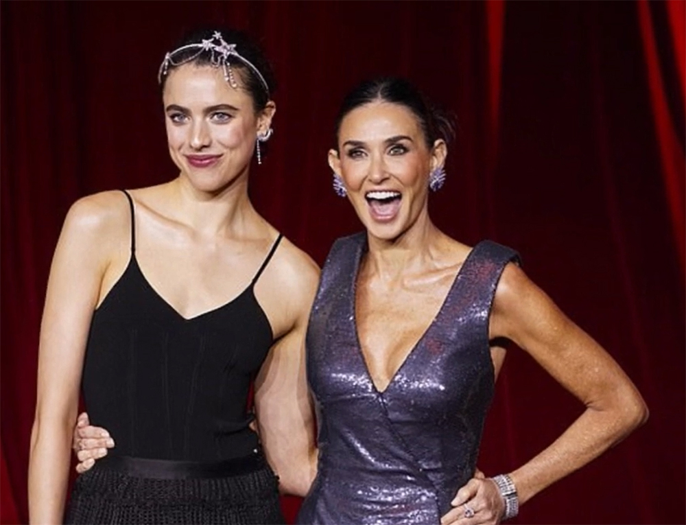 Judge the Jewels: Margaret Qualley Is Celestial in Chanel at Academy ...