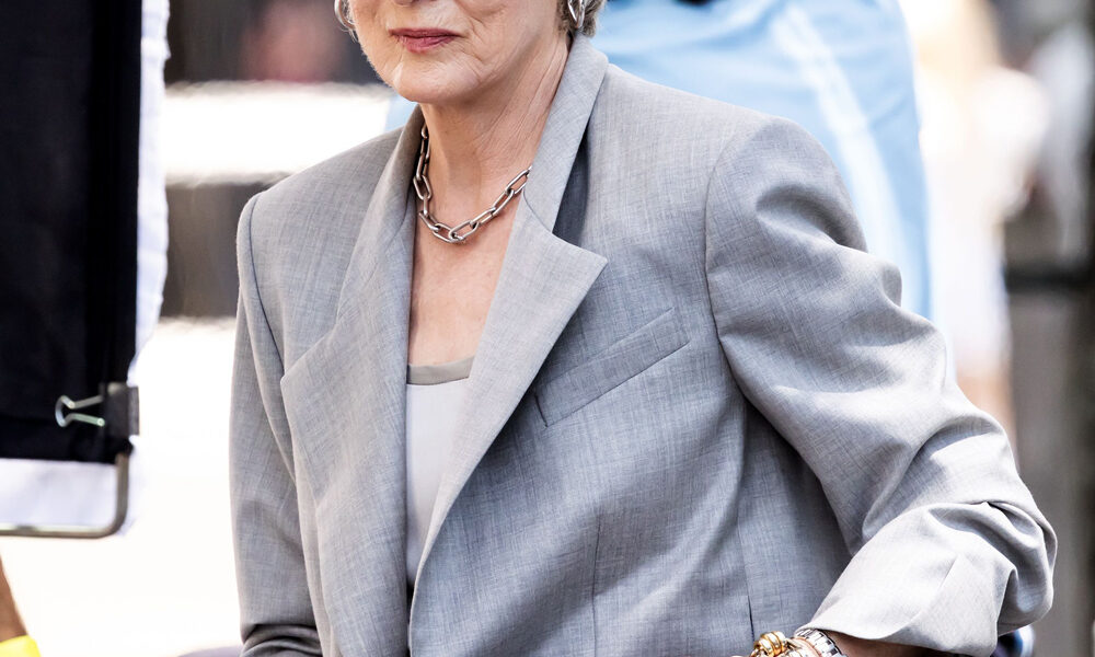 Meryl Streep Reprises Her Role in The Devil Wears Prada 2 in ...